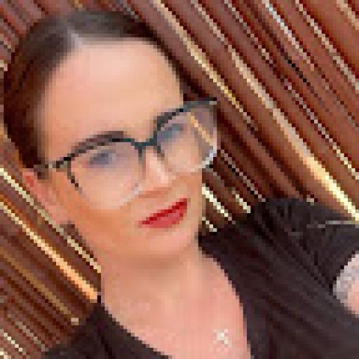 Leslie Johnson | The Art Sherpa